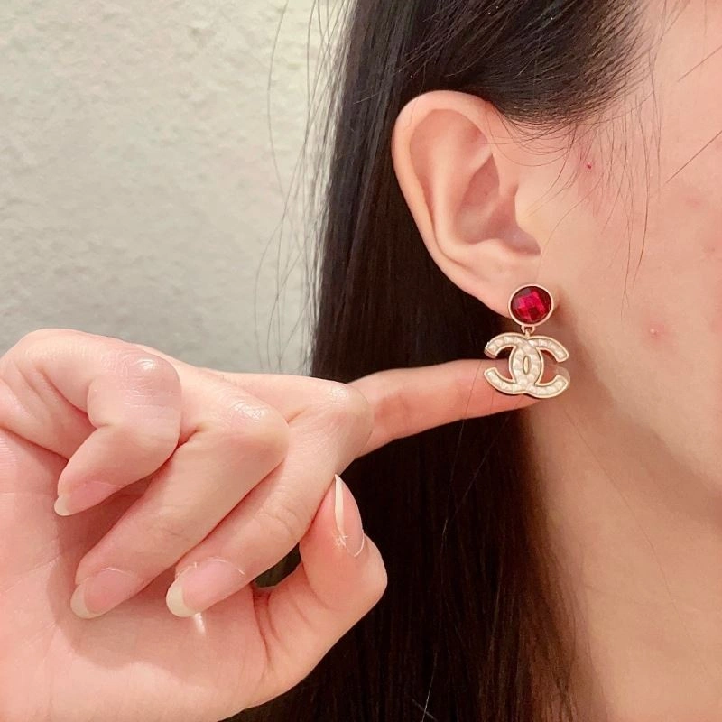 Top mirror Chanel Earrings