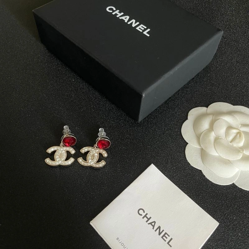 Top mirror Chanel Earrings