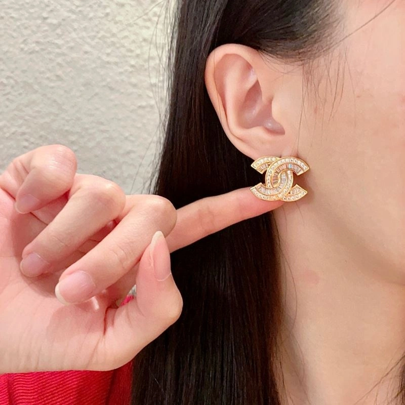 Top match Chanel Earrings