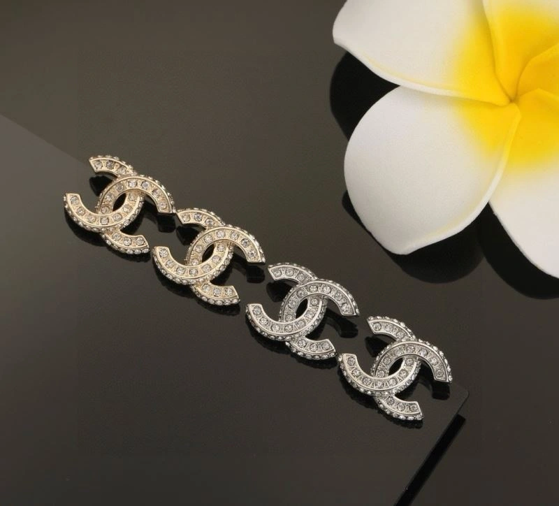 Top mirror Chanel Earrings