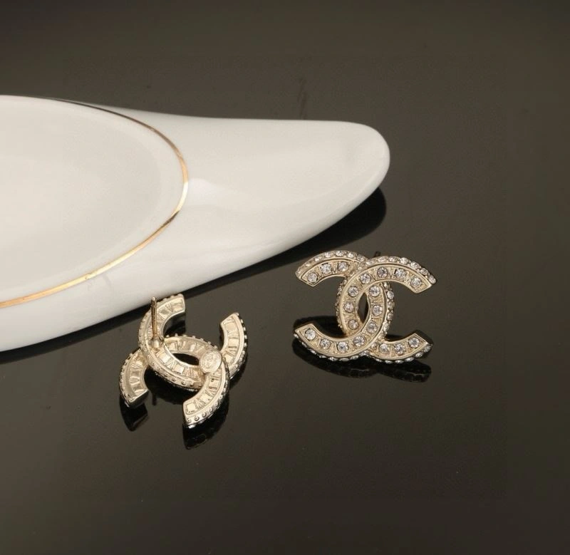 Top mirror Chanel Earrings