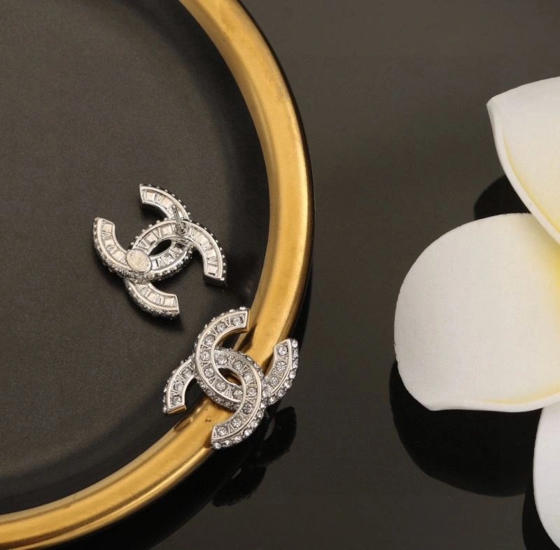 Top mirror Chanel Earrings