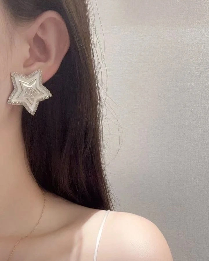 Top mirror Chanel Earrings