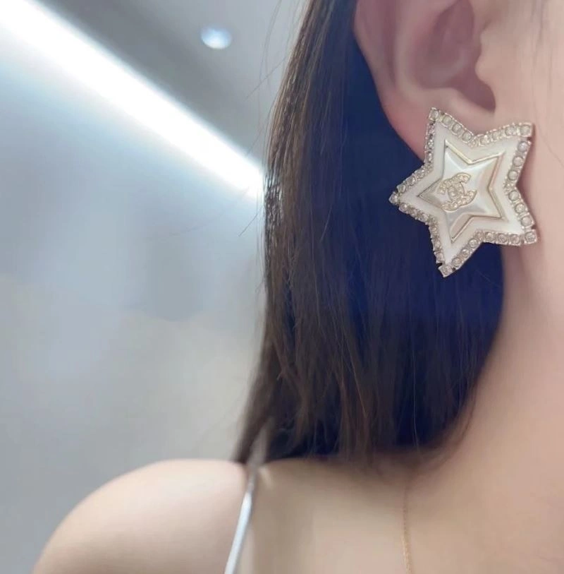 Top mirror Chanel Earrings