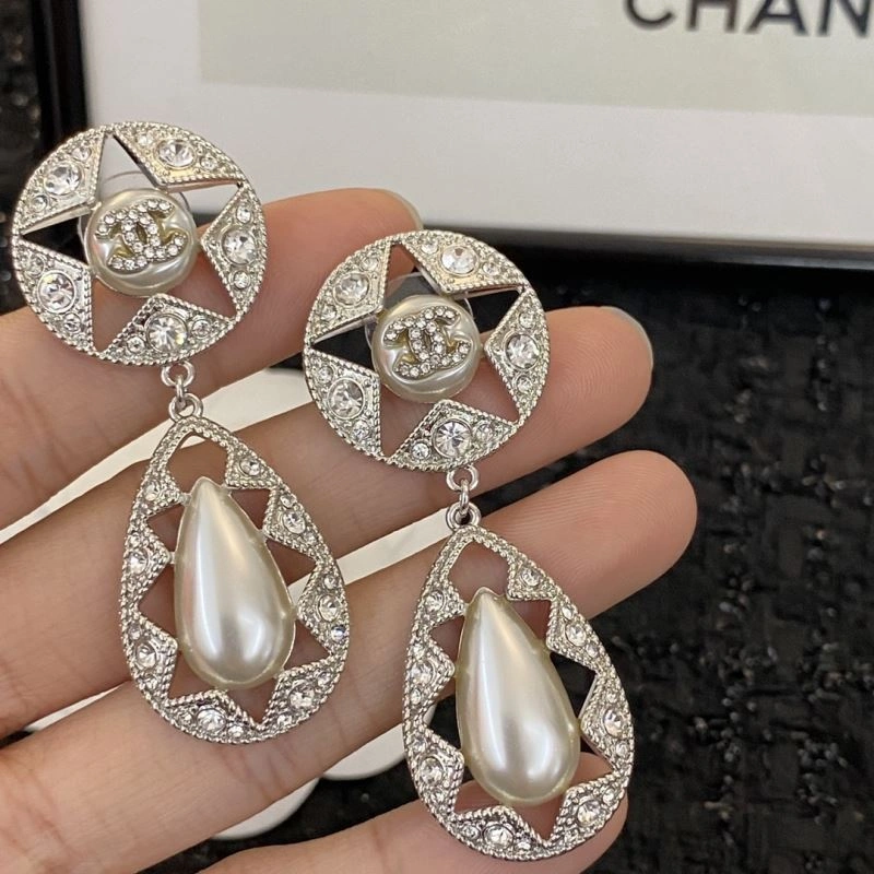 High accuracy Chanel Earrings