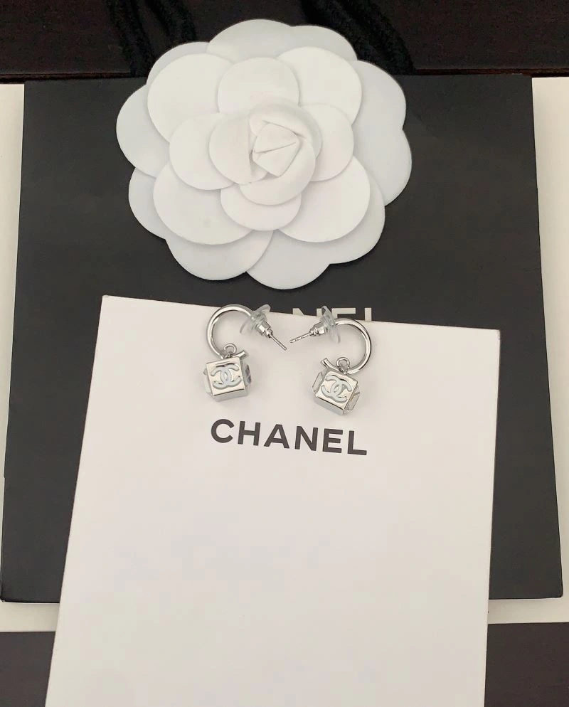 Accurate model Chanel Earrings