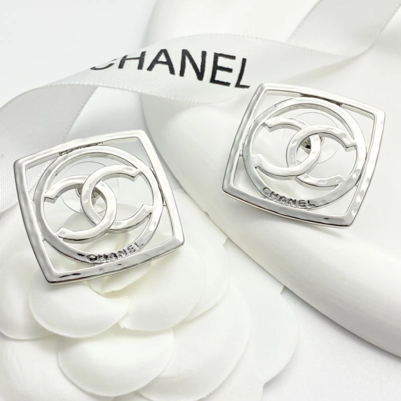 Accurate model Chanel Earrings
