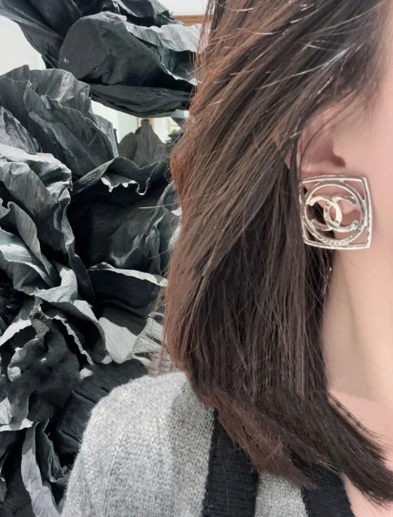 Accurate model Chanel Earrings