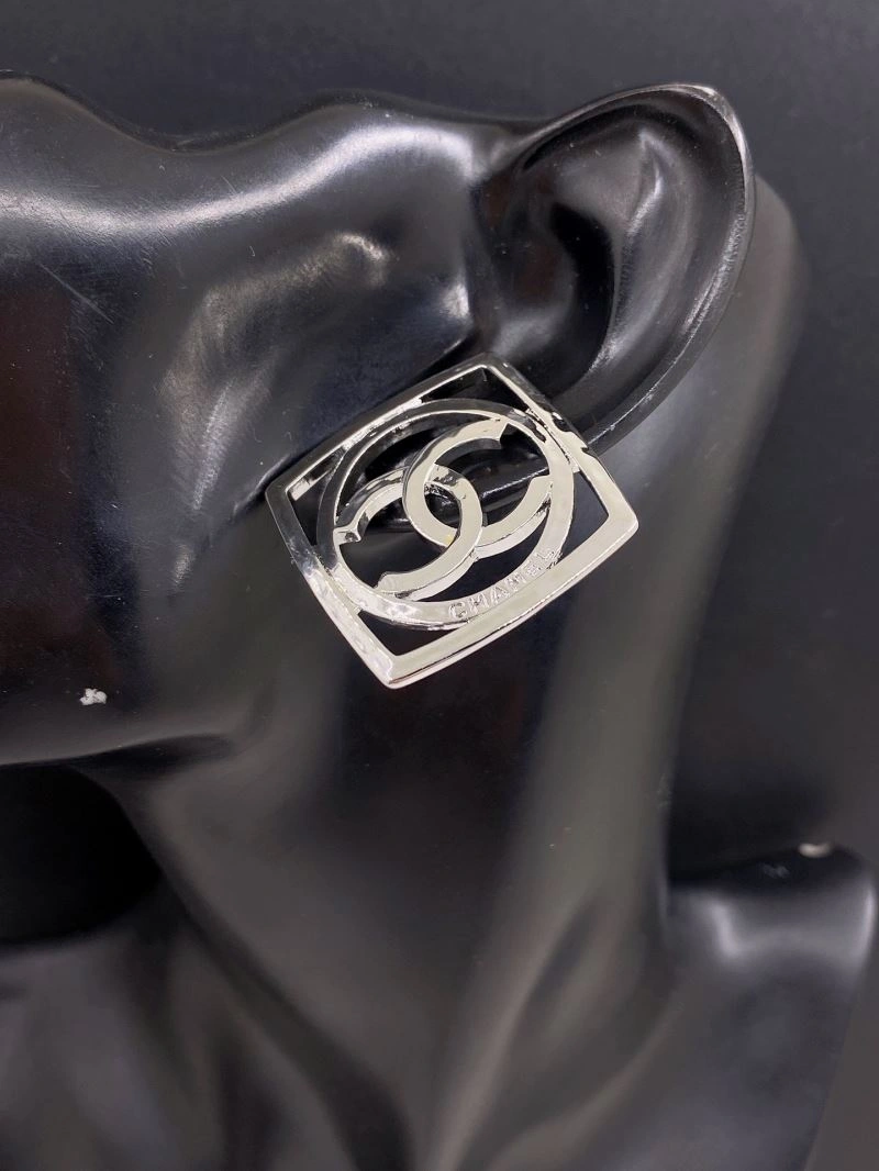 High accuracy Chanel Earrings