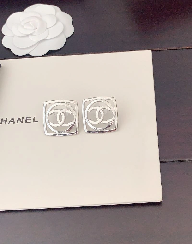 High accuracy Chanel Earrings