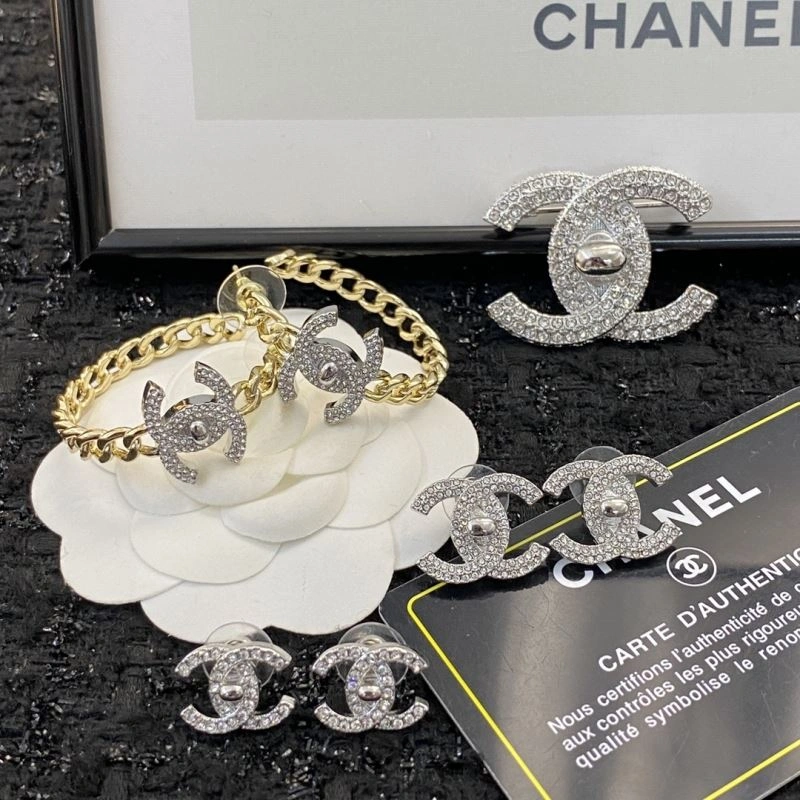 Accurate model Chanel Earrings