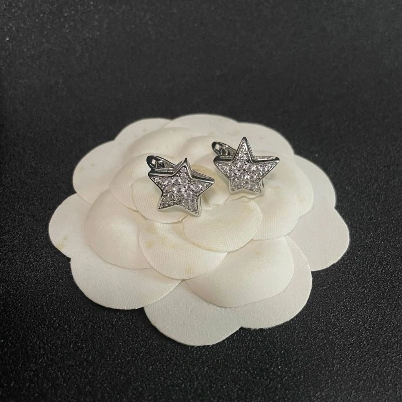 Top mirror Chanel Earrings