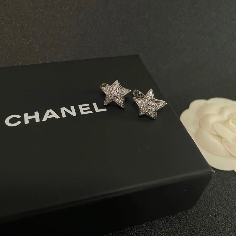 Top mirror Chanel Earrings