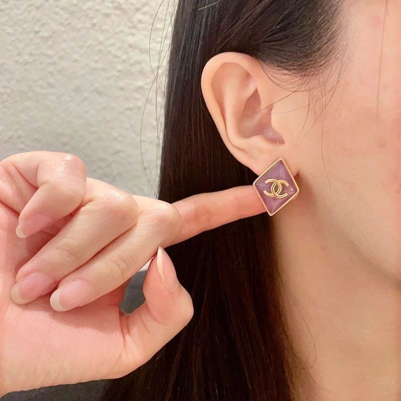 High accuracy Chanel Earrings