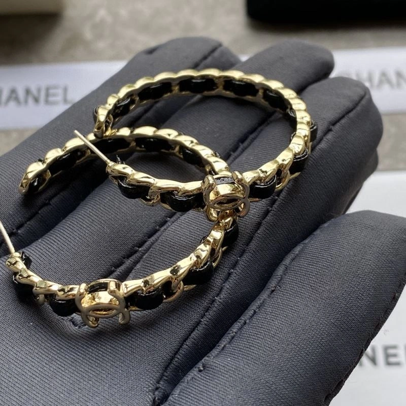 Top mirror Chanel Earrings