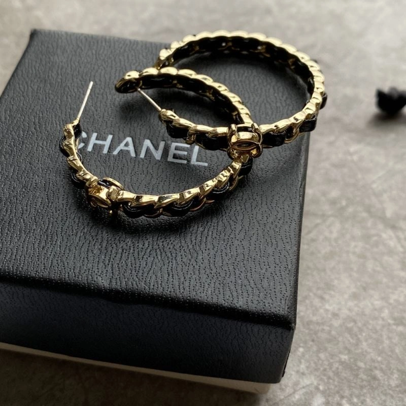 Top mirror Chanel Earrings