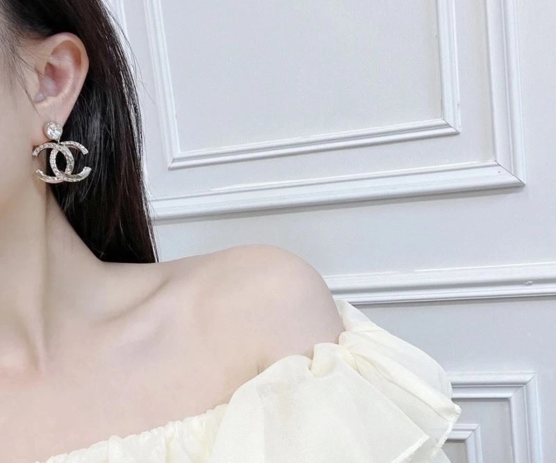 Top mirror Chanel Earrings