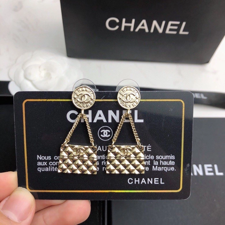 High accuracy Chanel Earrings