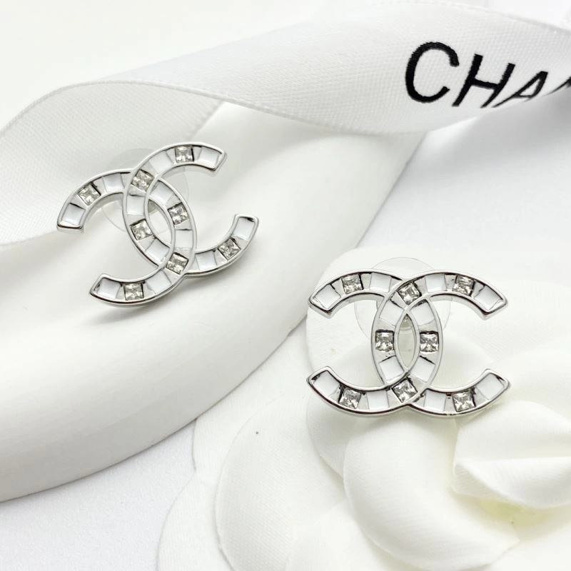 Top match Chanel Earrings
