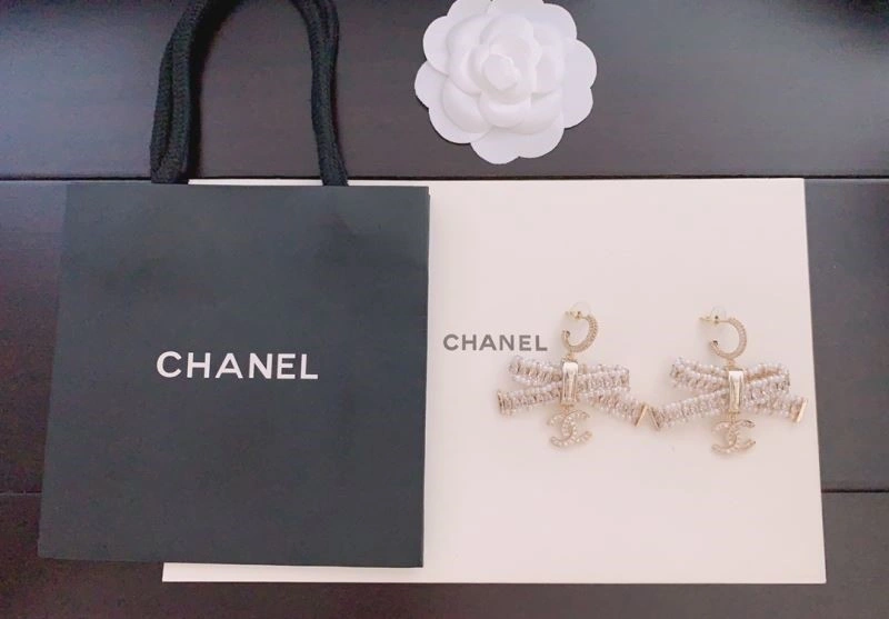 Accurate model Chanel Earrings