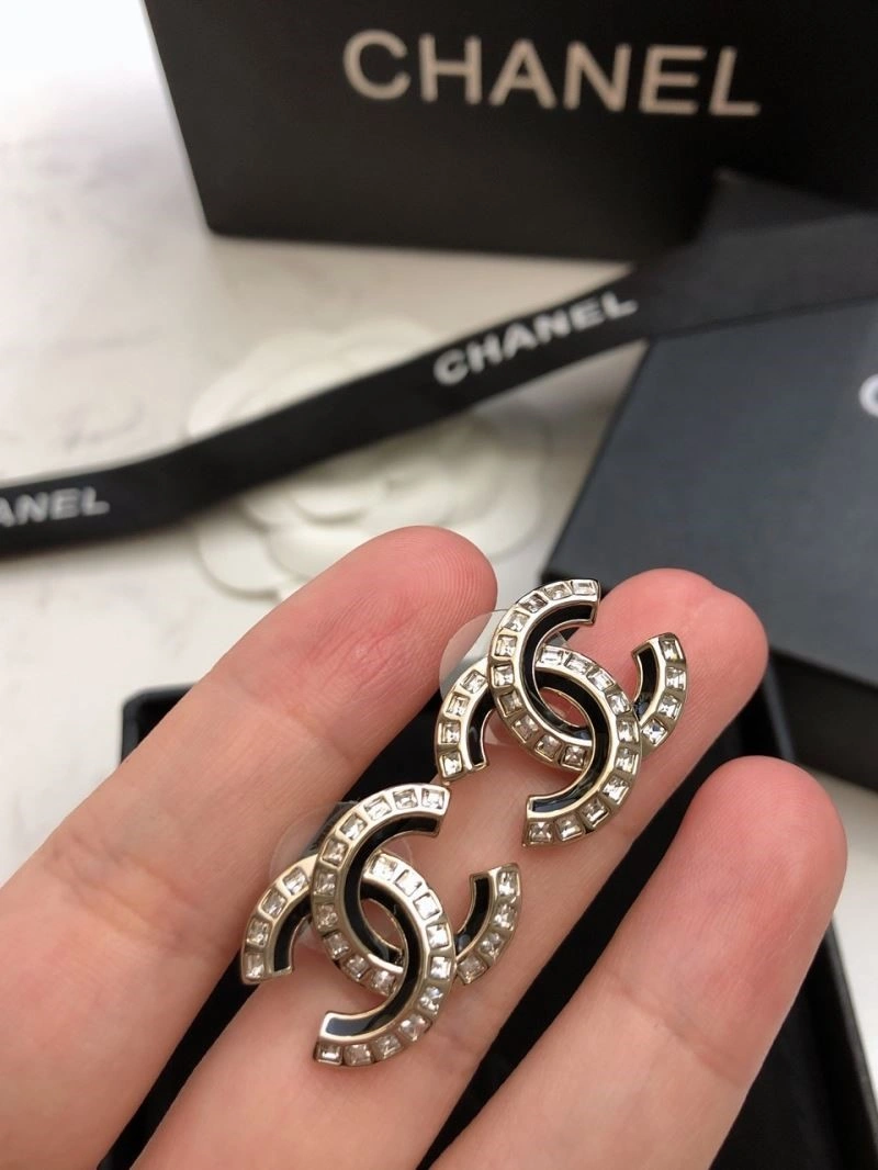 High accuracy Chanel Earrings