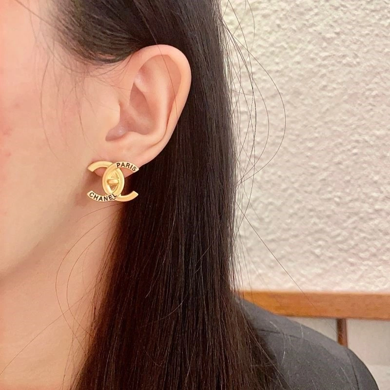 High accuracy Chanel Earrings