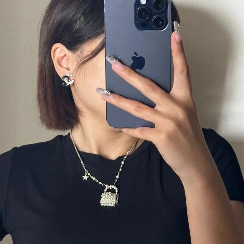 High accuracy Chanel Earrings