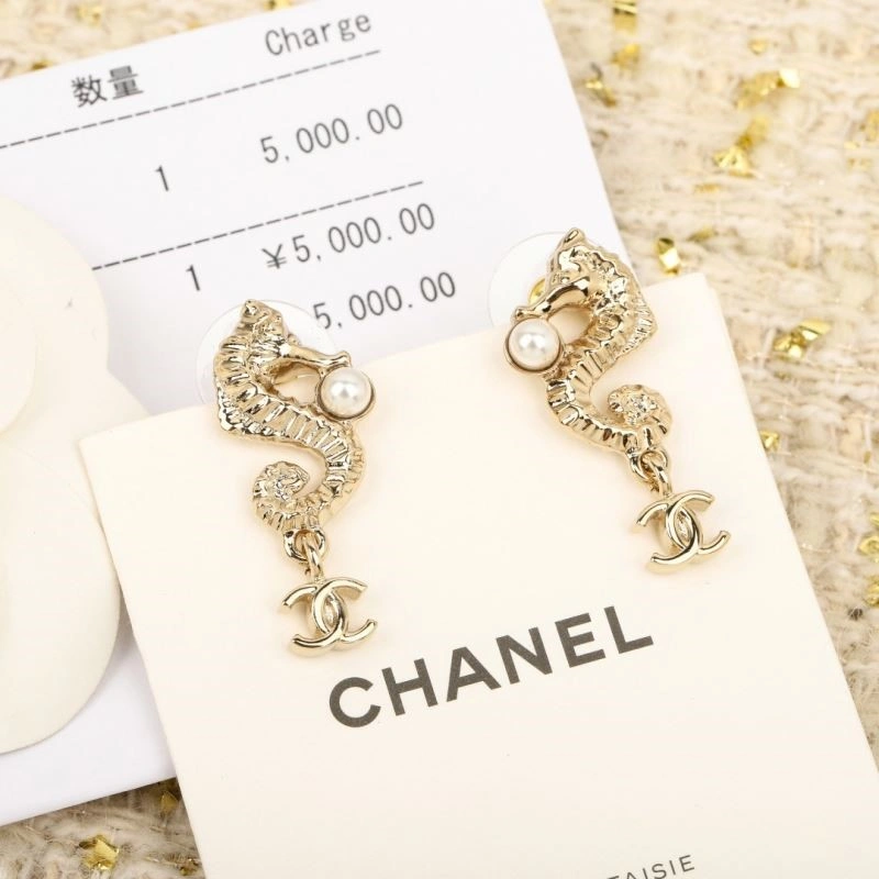 Top mirror Chanel Earrings