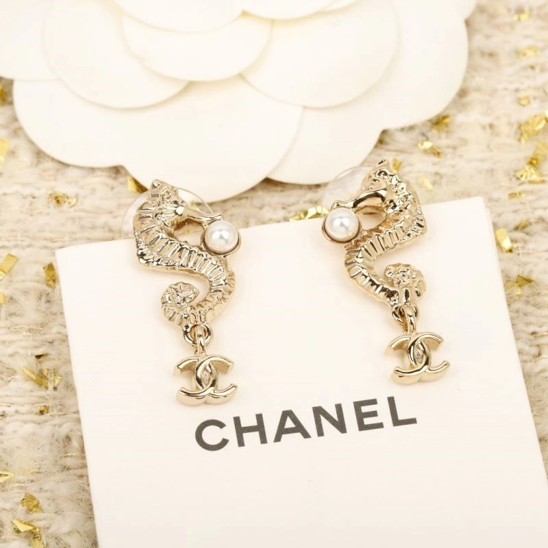 Top mirror Chanel Earrings
