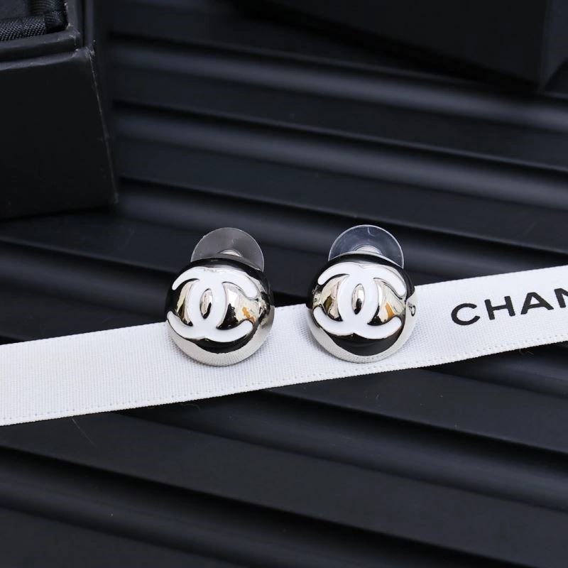 Accurate model Chanel Earrings