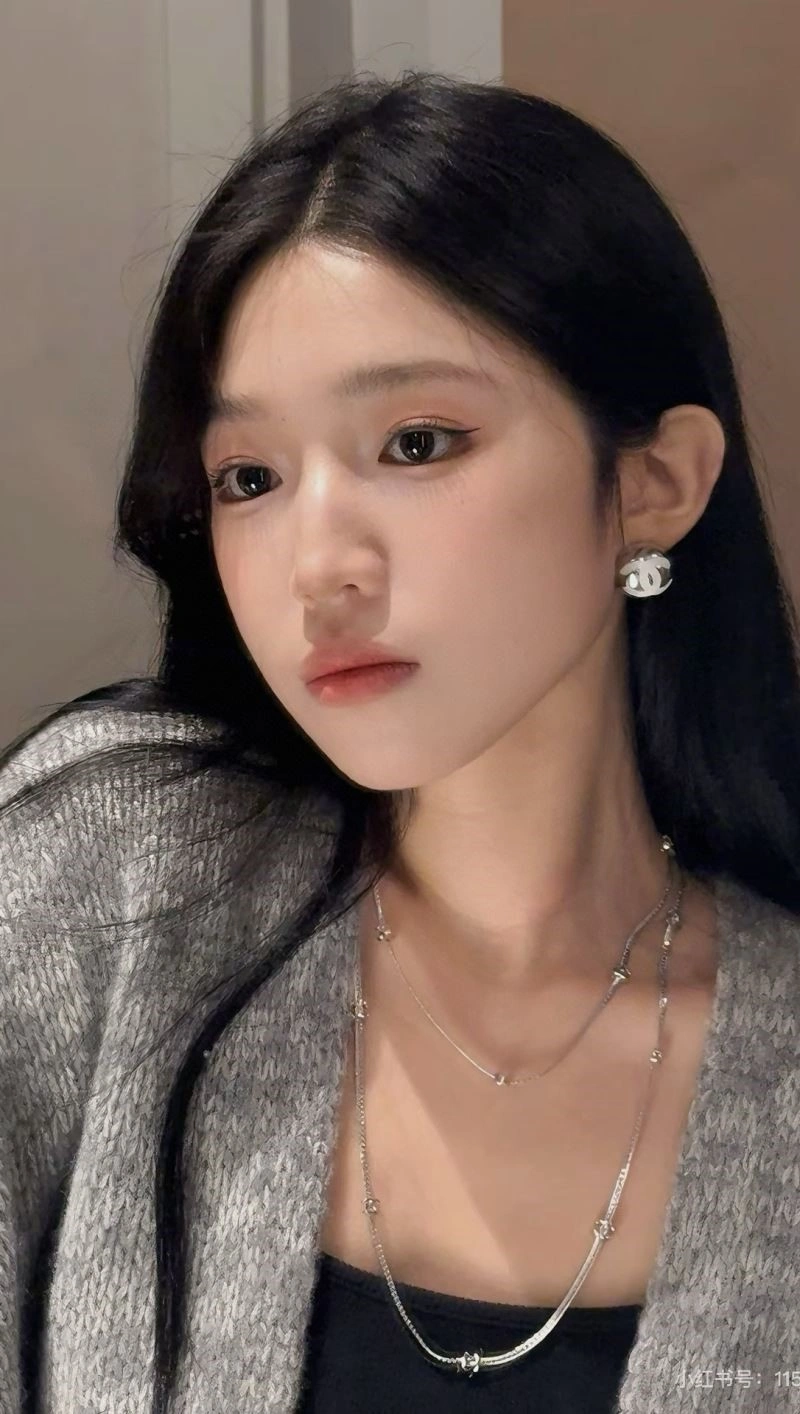 Accurate model Chanel Earrings