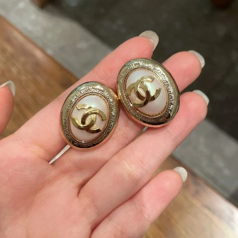 Accurate model Chanel Earrings