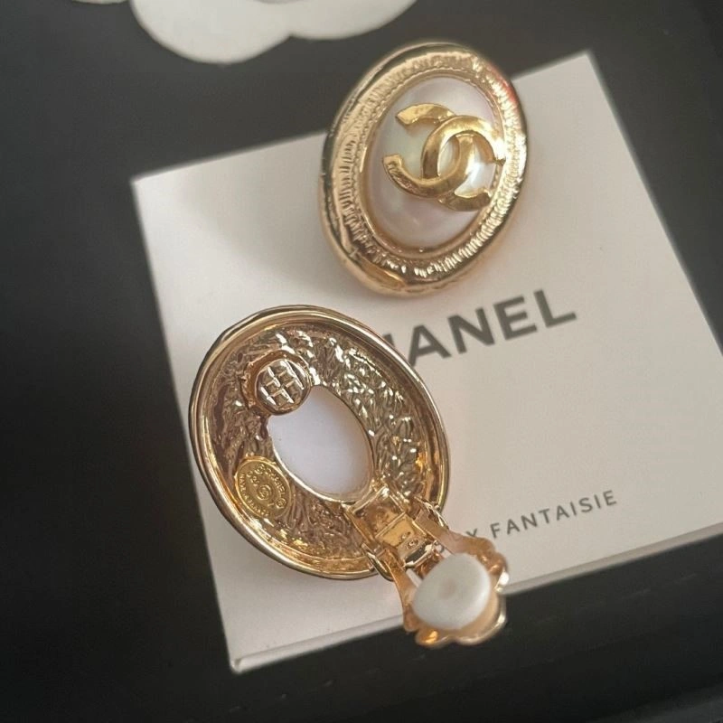 Accurate model Chanel Earrings