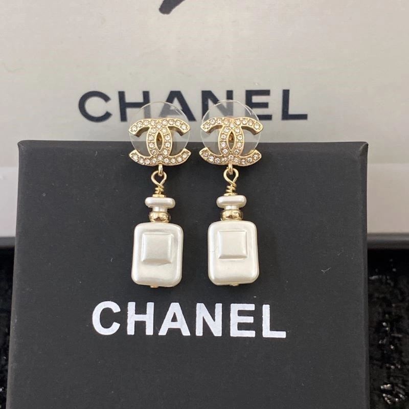 High accuracy Chanel Earrings