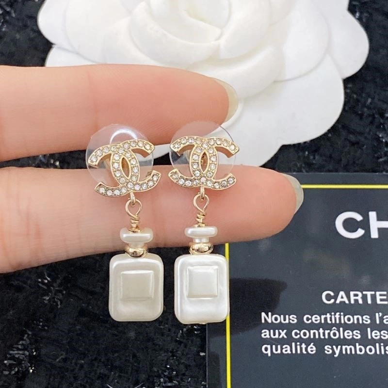 High accuracy Chanel Earrings
