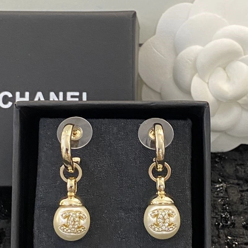 Low-cost Chanel Earrings