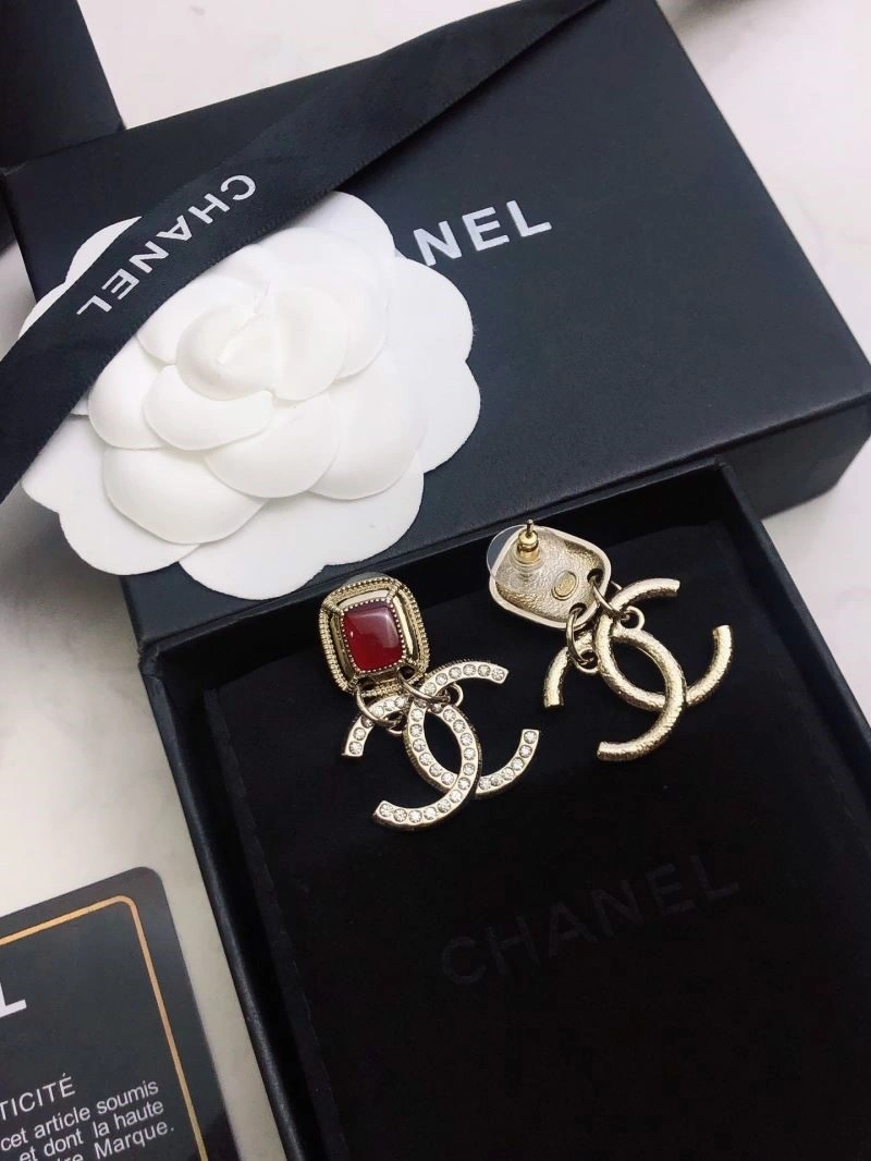 Top match Chanel Earrings