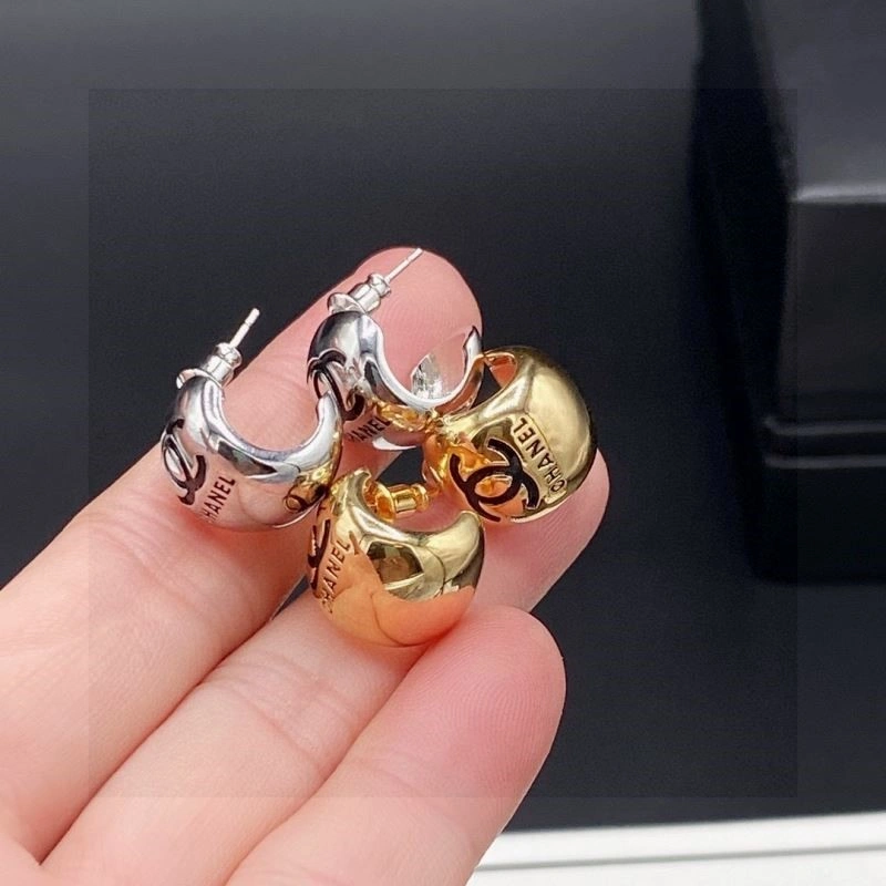 High accuracy Chanel Earrings