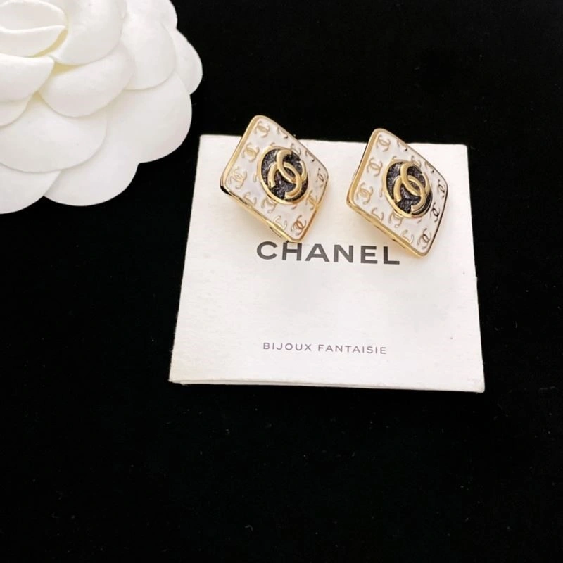 High accuracy Chanel Earrings