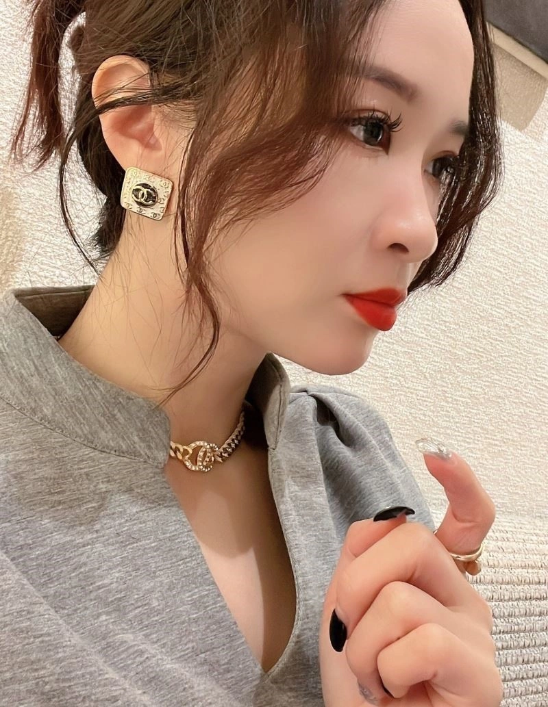 High accuracy Chanel Earrings
