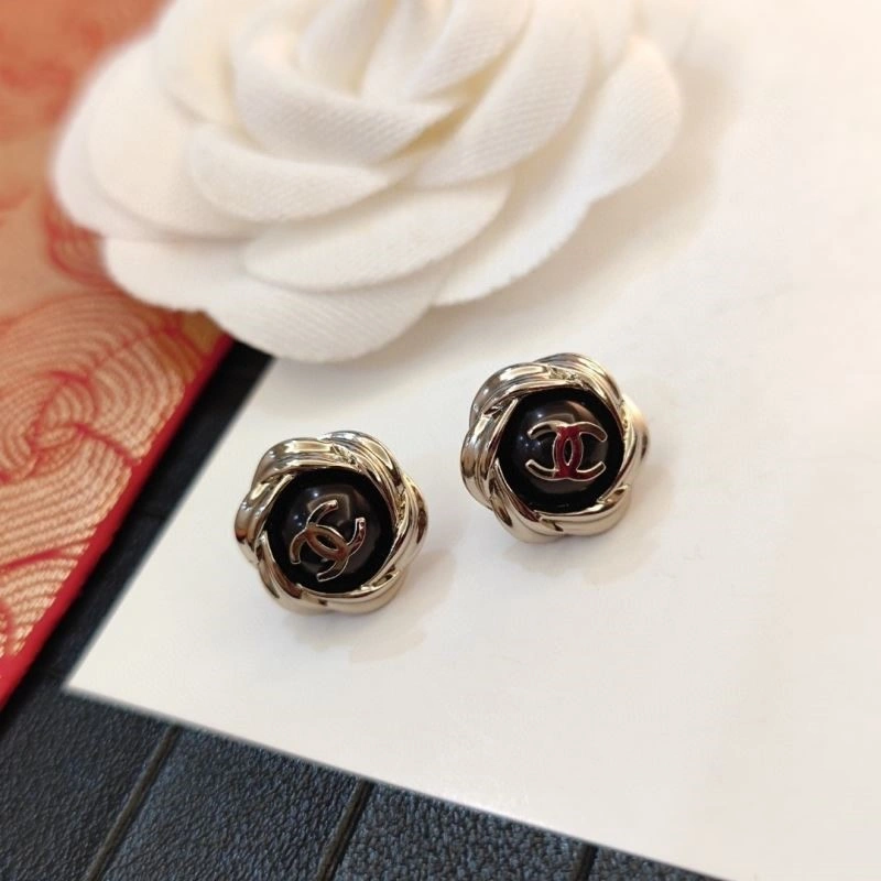 Top match Chanel Earrings