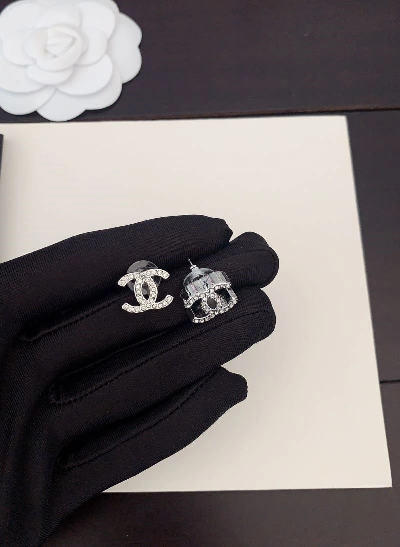 Top match Chanel Earrings