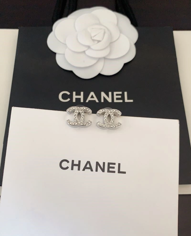 Top match Chanel Earrings