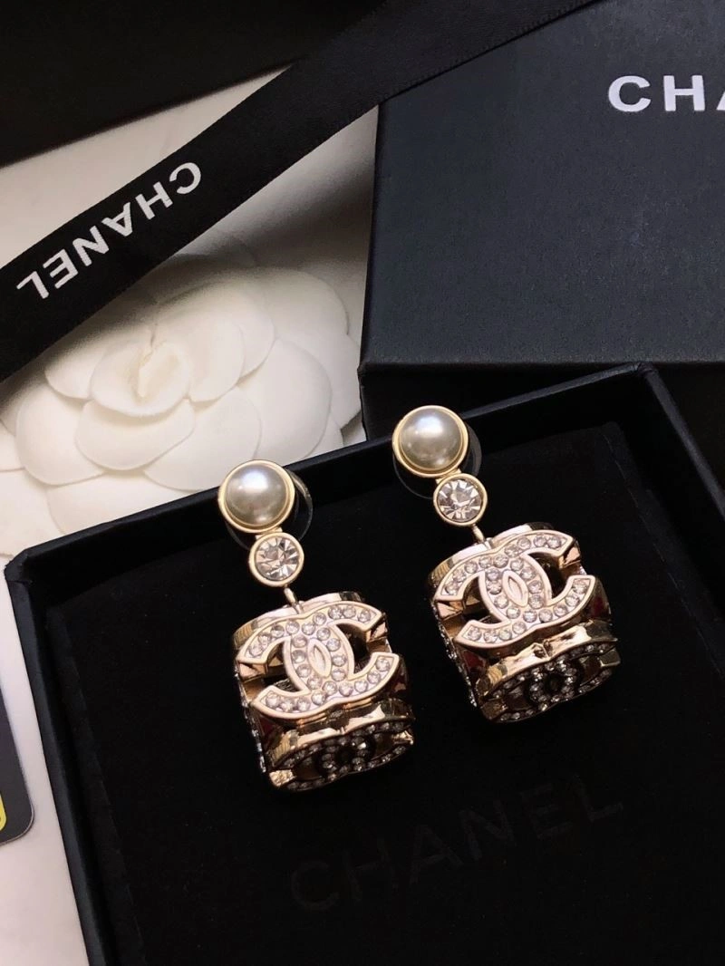 Low-cost Chanel Earrings