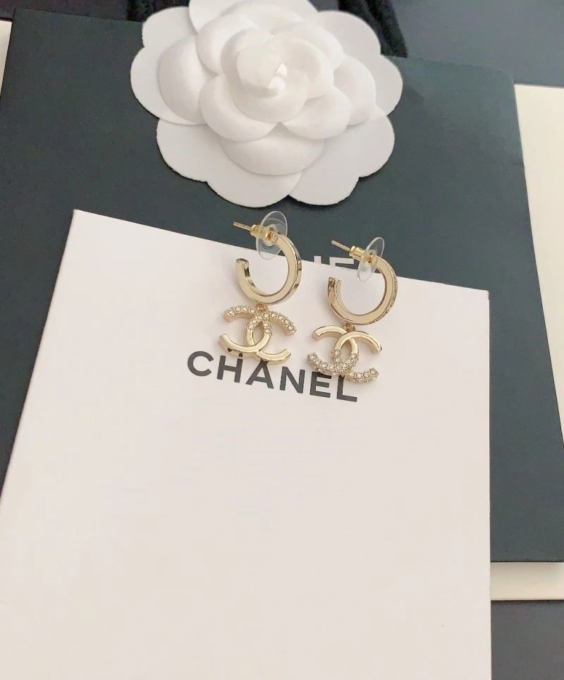 Top mirror Chanel Earrings