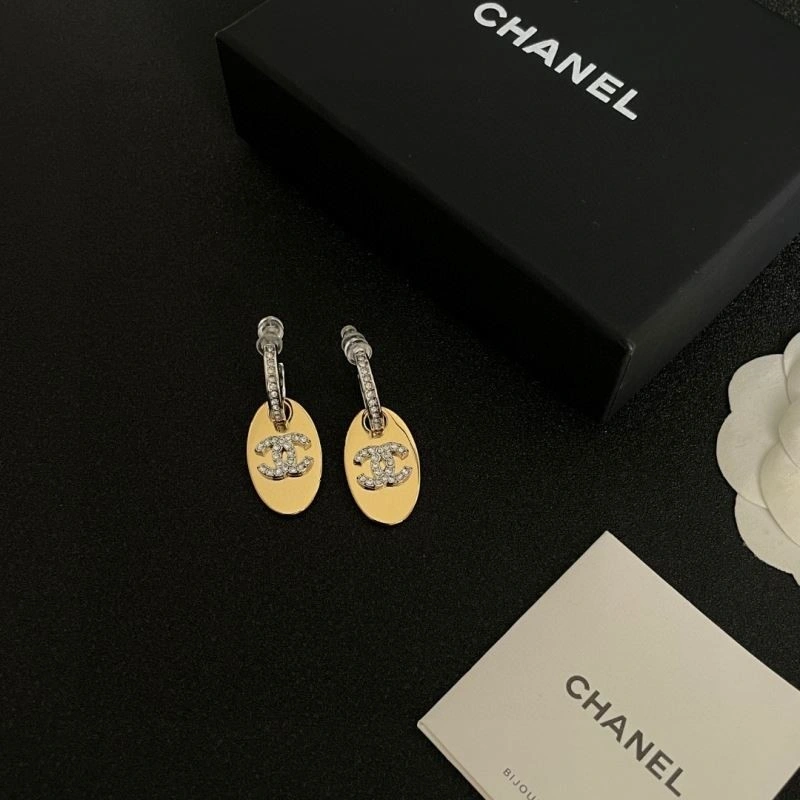 Top mirror Chanel Earrings