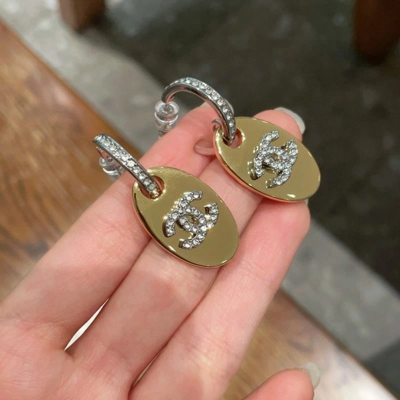 Top mirror Chanel Earrings
