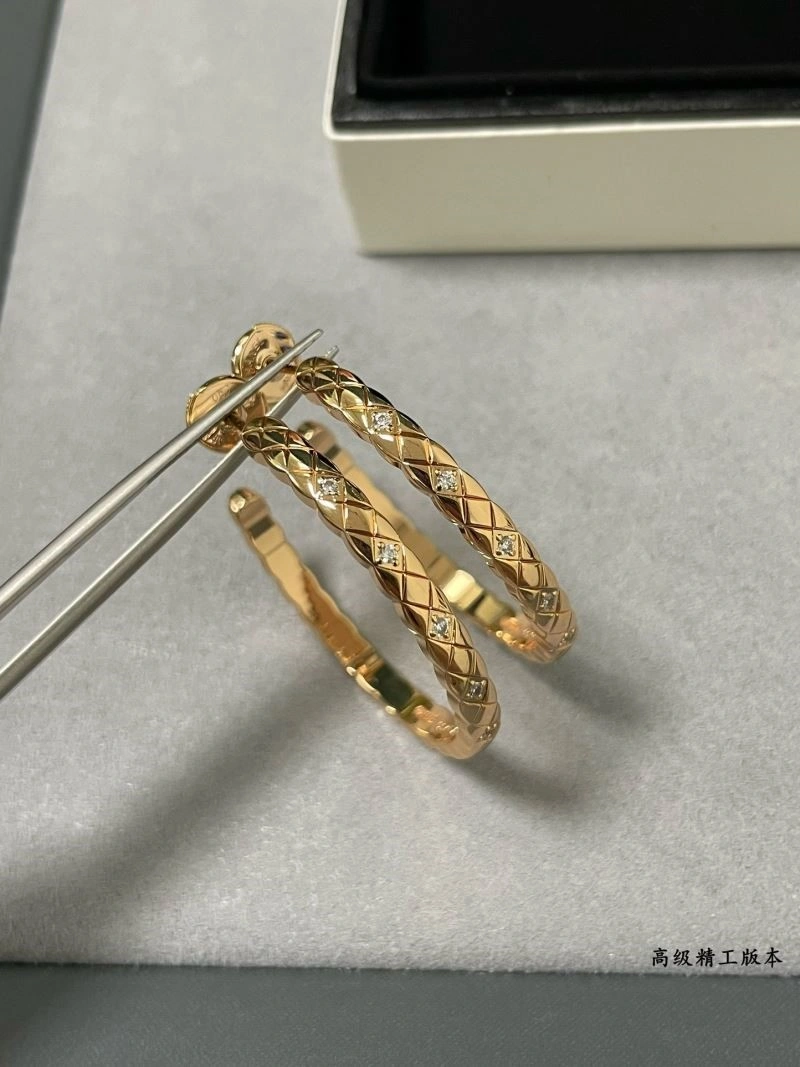 Legit Chanel Earrings