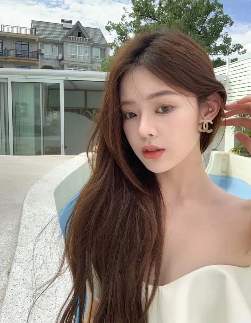 Indistinguishable Chanel Earrings