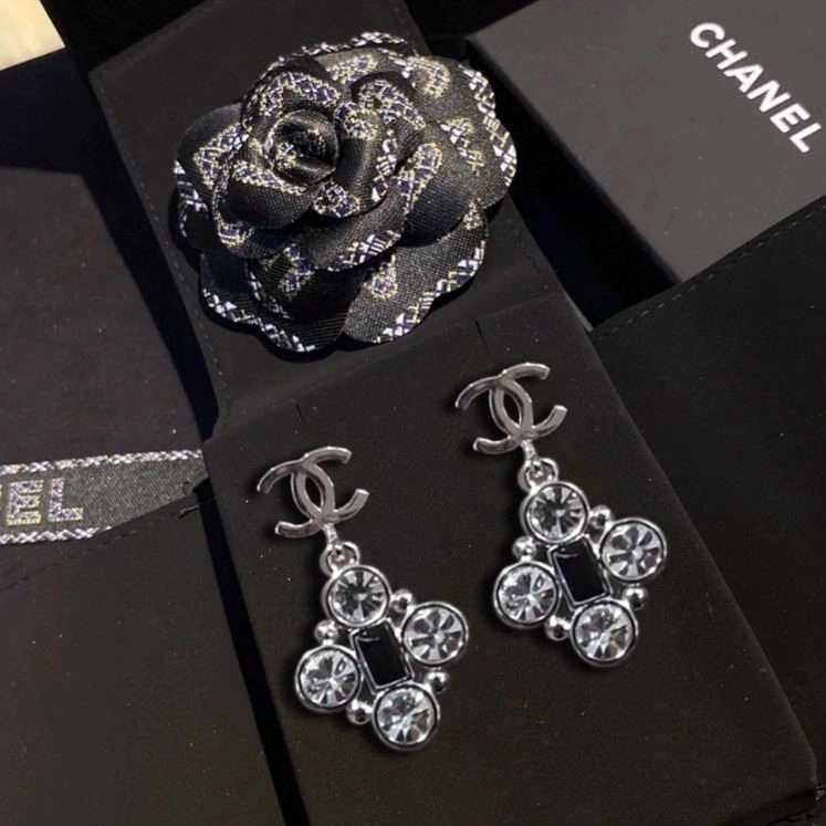 Low-cost Chanel Earrings